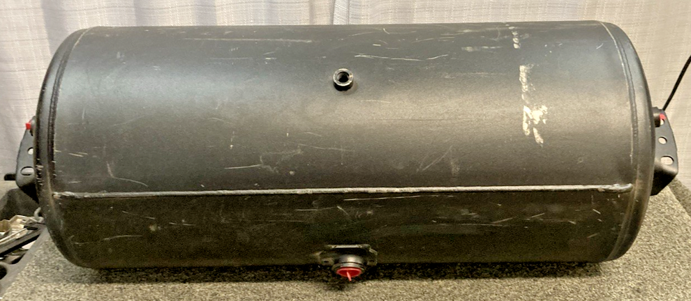 NEW GENUINE HOOSIER TANK 201811 Air Tank SAE J10 FMVSS 121, 150 PSI ...